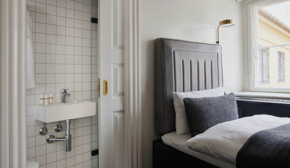 Small Single Room | Hotel Danmark Copenhagen | Brøchner...