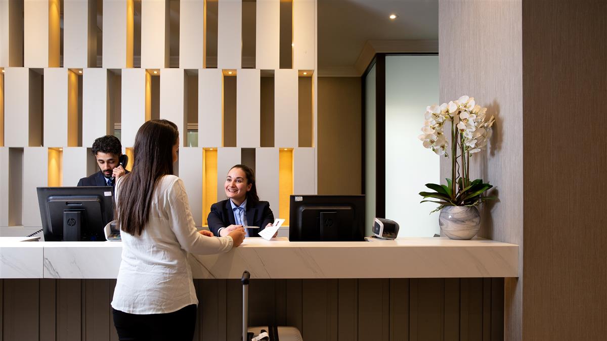 Explore President Hotel’s Photos: Central London Charm